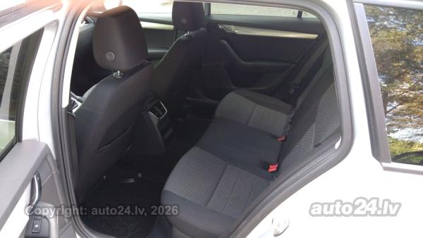 Pelēks Skoda Octavia 2016 Tallina, ar dzinēja tilpumu 1.40 L un nobraukumu 266 tūkst. km par 5500 €, foto 6 vietnē AUTOMOTO.COM.LV