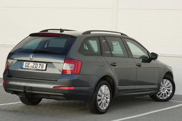 Grey Skoda Octavia 2016 in Riga, with an engine capacity of 2.00 L and mileage of 187 thousand km for 7900 €, photo 7 on AUTOMOTO.COM.LV