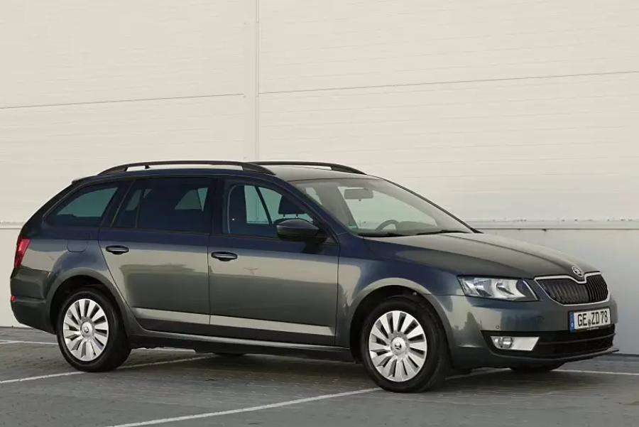 Pelēks Skoda Octavia 2016 Rīga, ar dzinēja tilpumu 2.00 L un nobraukumu 187 tūkst. km par 7900 €, foto 11 vietnē AUTOMOTO.COM.LV