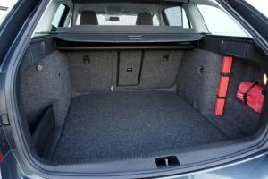 Pelēks Skoda Octavia 2016 Rīga, ar dzinēja tilpumu 2.00 L un nobraukumu 187 tūkst. km par 7900 €, foto 27 vietnē AUTOMOTO.COM.LV