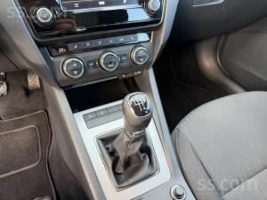 Pelēks Skoda Octavia 2016 Cēsis, ar dzinēja tilpumu 1.60 L un nobraukumu 281 tūkst. km par 7200 €, foto 19 vietnē AUTOMOTO.COM.LV