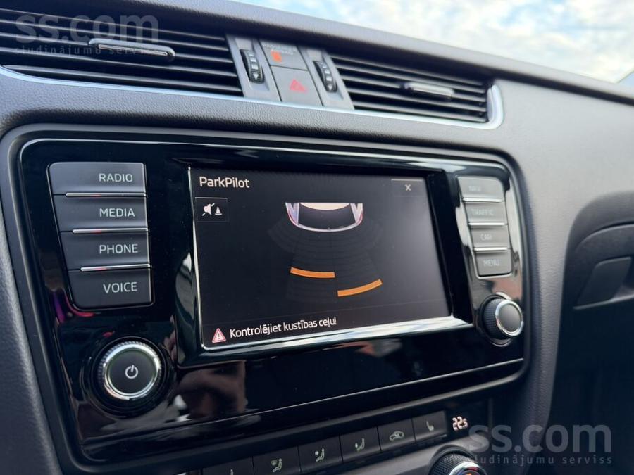 Pelēks Skoda Octavia 2016 Cēsis, ar dzinēja tilpumu 1.60 L un nobraukumu 281 tūkst. km par 7200 €, foto 22 vietnē AUTOMOTO.COM.LV