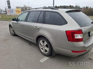 Grey Skoda Octavia 2016 in Riga, with an engine capacity of 1.60 L and mileage of 175 thousand km for 6600 €, photo 5 on AUTOMOTO.COM.LV