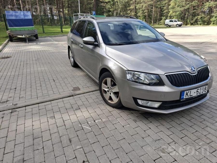 Grey Skoda Octavia 2016 in Riga, with an engine capacity of 1.60 L and mileage of 175 thousand km for 6600 €, photo 3 on AUTOMOTO.COM.LV