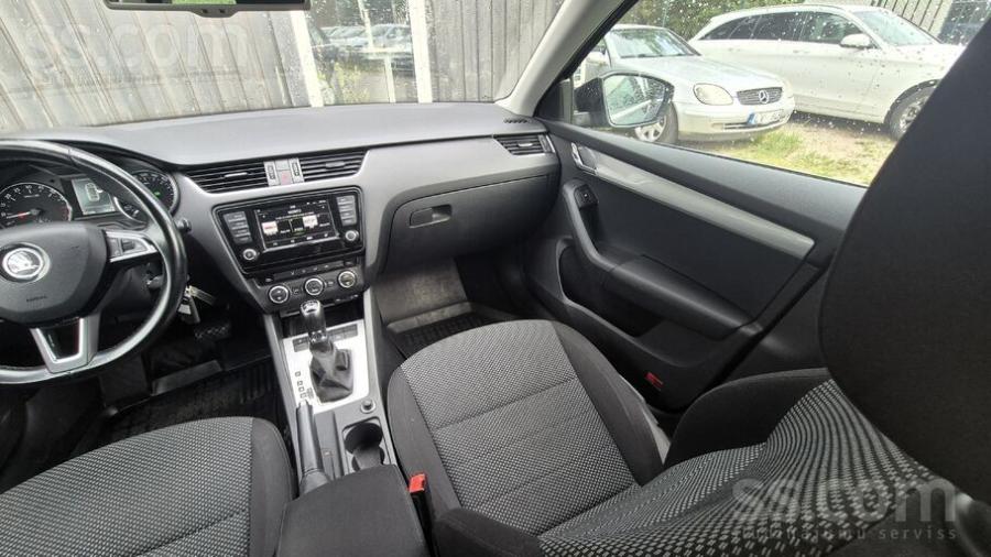 Grey Skoda Octavia 2016 in Riga, with an engine capacity of 1.60 L and mileage of 0 thousand km for 5950 €, photo 9 on AUTOMOTO.COM.LV
