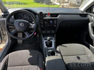 Grey Skoda Octavia 2016 in Talsi, with an engine capacity of 1.60 L and mileage of 349 thousand km for 5800 €, photo 14 on AUTOMOTO.COM.LV