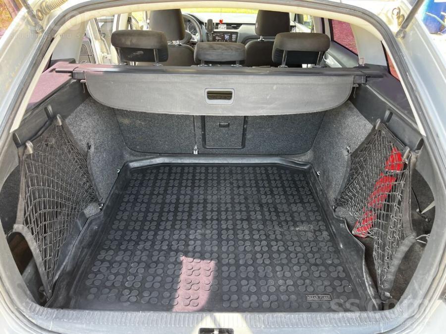Grey Skoda Octavia 2016 in Talsi, with an engine capacity of 1.60 L and mileage of 349 thousand km for 5800 €, photo 21 on AUTOMOTO.COM.LV