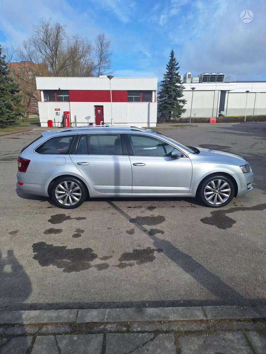 Grey Skoda Octavia 2016 in Klaipeda, with an engine capacity of 1.60 L and mileage of 246 thousand km for 6900 €, photo 4 on AUTOMOTO.COM.LV
