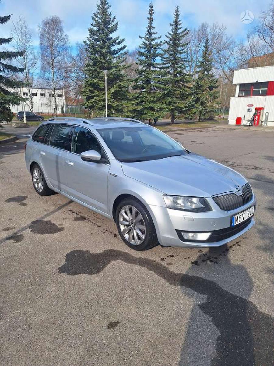 Grey Skoda Octavia 2016 in Klaipeda, with an engine capacity of 1.60 L and mileage of 246 thousand km for 6900 €, photo 5 on AUTOMOTO.COM.LV