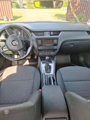 Grey Skoda Octavia 2016 in Klaipeda, with an engine capacity of 1.60 L and mileage of 246 thousand km for 6900 €, photo 12 on AUTOMOTO.COM.LV