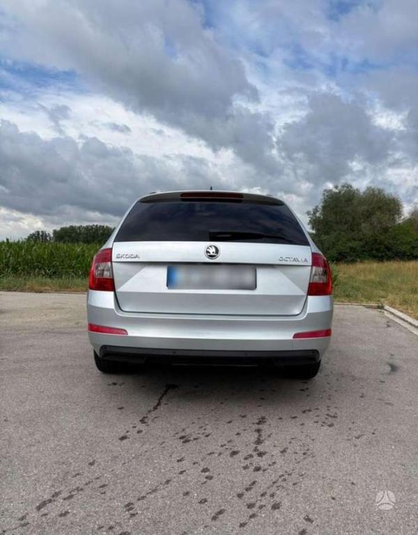 Pelēks Skoda Octavia 2016 Kauņa, ar dzinēja tilpumu 1.60 L un nobraukumu 222 tūkst. km par 7700 €, foto 4 vietnē AUTOMOTO.COM.LV