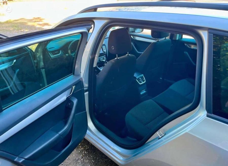 Grey Skoda Octavia 2016 in Kaunas, with an engine capacity of 1.60 L and mileage of 222 thousand km for 7700 €, photo 6 on AUTOMOTO.COM.LV
