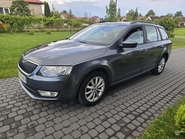 Grey Skoda Octavia 2016 in Rokiskis, with an engine capacity of 1.97 L and mileage of 279 thousand km for 6900 €, photo 1 on AUTOMOTO.COM.LV