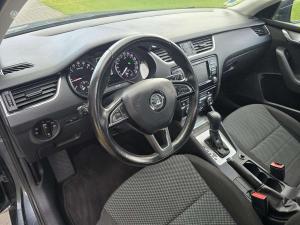 Grey Skoda Octavia 2016 in Rokiskis, with an engine capacity of 1.97 L and mileage of 279 thousand km for 6900 €, photo 11 on AUTOMOTO.COM.LV