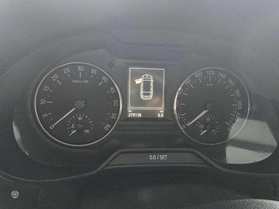 Grey Skoda Octavia 2016 in Rokiskis, with an engine capacity of 1.97 L and mileage of 279 thousand km for 6900 €, photo 17 on AUTOMOTO.COM.LV