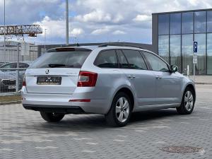 Grey Skoda Octavia 2016 in Siauliai, with an engine capacity of 1.60 L and mileage of 285 thousand km for 6600 €, photo 8 on AUTOMOTO.COM.LV