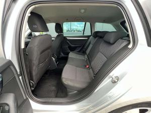 Grey Skoda Octavia 2016 in Siauliai, with an engine capacity of 1.60 L and mileage of 285 thousand km for 6600 €, photo 17 on AUTOMOTO.COM.LV