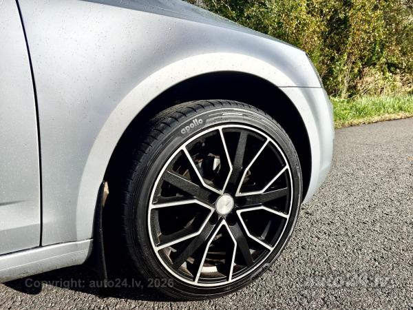 Grey Skoda Octavia 2016 in Tallinn, with an engine capacity of 1.60 L and mileage of 222 thousand km for 8600 €, photo 7 on AUTOMOTO.COM.LV