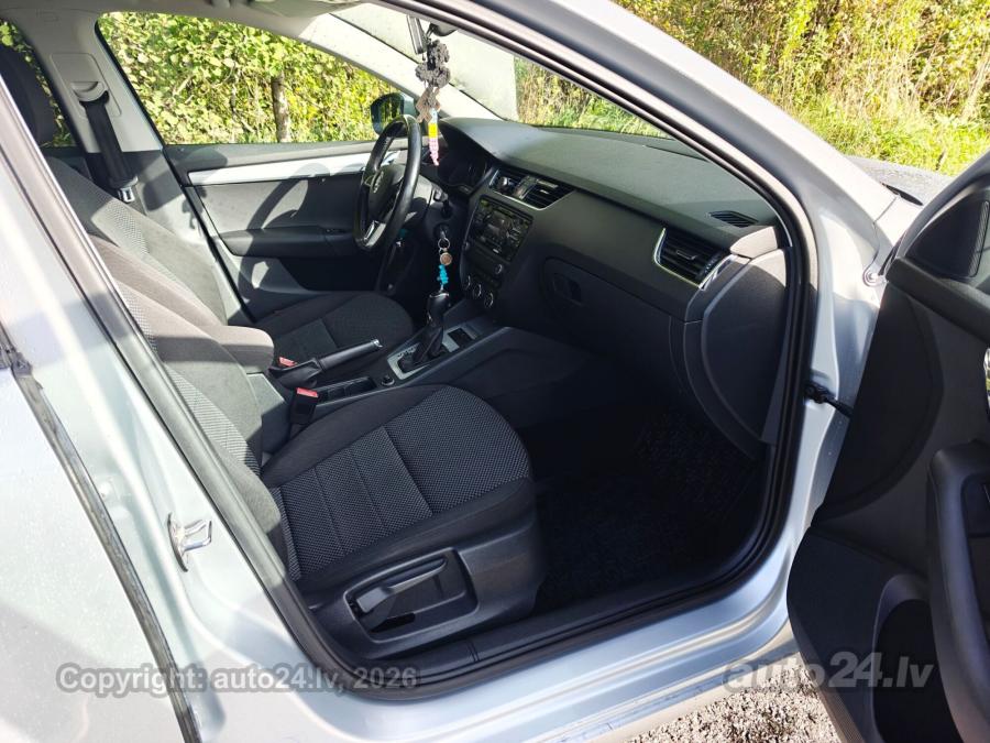 Grey Skoda Octavia 2016 in Tallinn, with an engine capacity of 1.60 L and mileage of 222 thousand km for 8600 €, photo 10 on AUTOMOTO.COM.LV