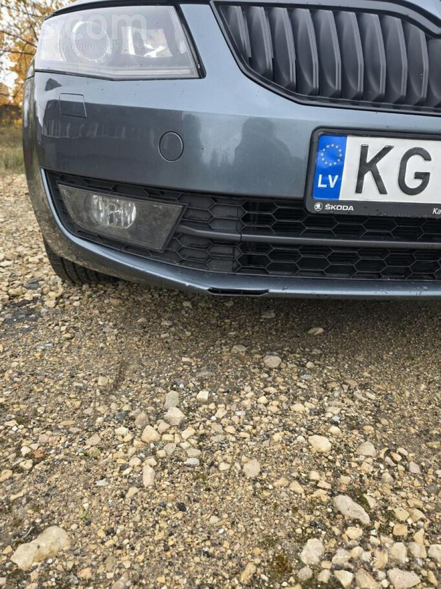 Pelēks Skoda Octavia 2016 Rīga, ar dzinēja tilpumu 1.60 L un nobraukumu 281 tūkst. km par 5000 €, foto 11 vietnē AUTOMOTO.COM.LV