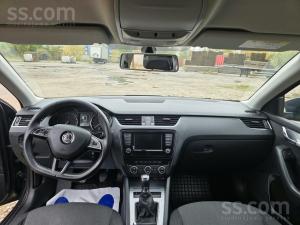 Pelēks Skoda Octavia 2016 Rīga, ar dzinēja tilpumu 1.60 L un nobraukumu 281 tūkst. km par 5000 €, foto 13 vietnē AUTOMOTO.COM.LV