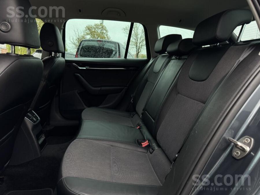Grey Skoda Octavia 2017 in Valmiera, with an engine capacity of 2.00 L and mileage of 215 thousand km for 12600 €, photo 20 on AUTOMOTO.COM.LV