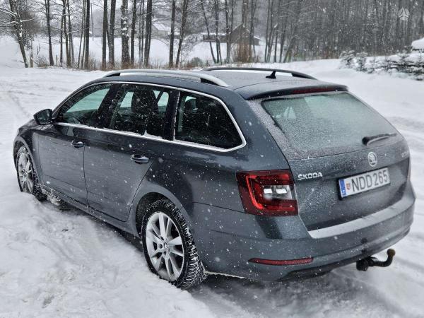 Grey Skoda Octavia 2017 in Alytus, with an engine capacity of 0.00 L and mileage of 222 thousand km for 8999 €, photo 4 on AUTOMOTO.COM.LV
