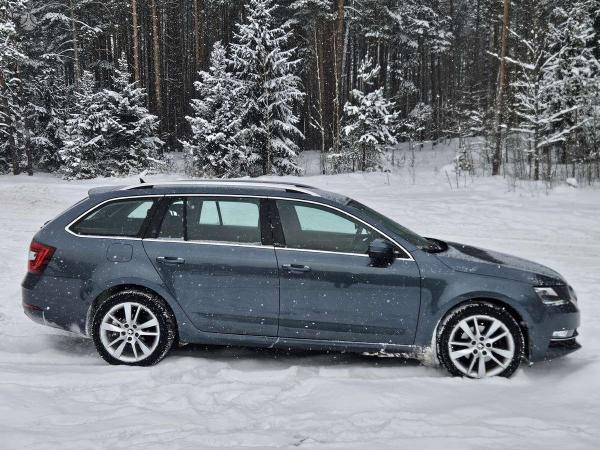 Grey Skoda Octavia 2017 in Alytus, with an engine capacity of 0.00 L and mileage of 222 thousand km for 8999 €, photo 9 on AUTOMOTO.COM.LV