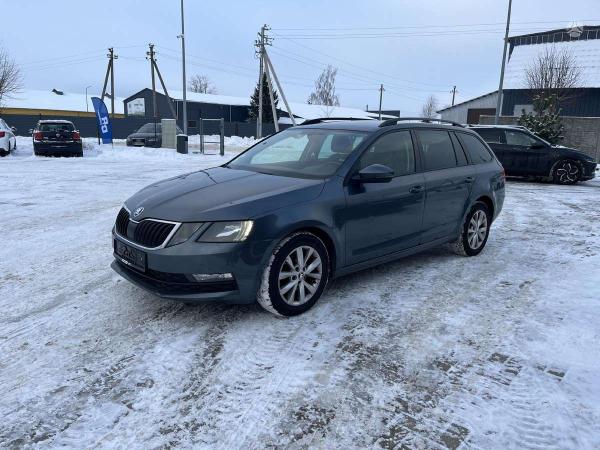 Grey Skoda Octavia 2017 in Taurage, with an engine capacity of 1.60 L and mileage of 205 thousand km for 6300 €, photo 5 on AUTOMOTO.COM.LV