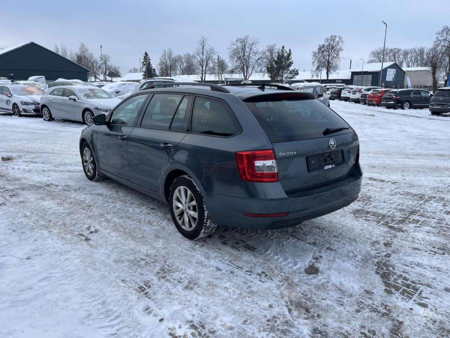 Pelēks Skoda Octavia 2017 Tauragė, ar dzinēja tilpumu 1.60 L un nobraukumu 205 tūkst. km par 6300 €, foto 11 vietnē AUTOMOTO.COM.LV