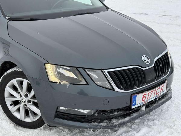 Pelēks Skoda Octavia 2017 Raseiniai, ar dzinēja tilpumu 1.60 L un nobraukumu 265 tūkst. km par 7999 €, foto 6 vietnē AUTOMOTO.COM.LV