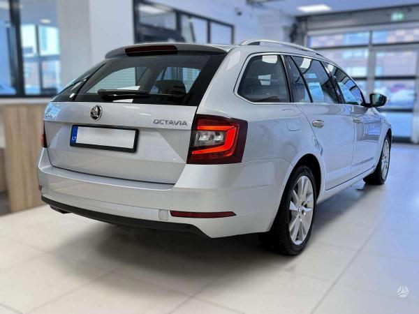 Grey Skoda Octavia 2017 in Kaunas, with an engine capacity of 1.60 L and mileage of 301 thousand km for 8700 €, photo 4 on AUTOMOTO.COM.LV