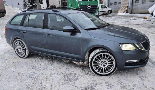 Grey Skoda Octavia 2017 in Vilnius, with an engine capacity of 1.60 L and mileage of 285 thousand km for 10890 €, photo 1 on AUTOMOTO.COM.LV