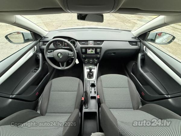 Grey Skoda Octavia 2017 in Tartu, with an engine capacity of 1.60 L and mileage of 197 thousand km for 8299 €, photo 11 on AUTOMOTO.COM.LV