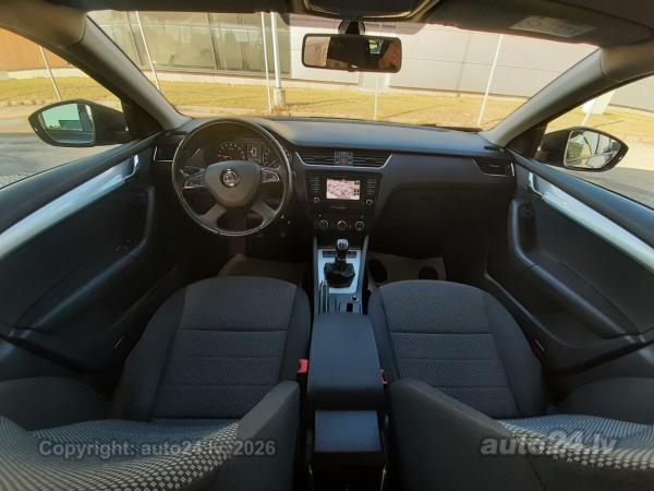 Grey Skoda Octavia 2017 in Tartu, with an engine capacity of 2.00 L and mileage of 225 thousand km for 8590 €, photo 11 on AUTOMOTO.COM.LV