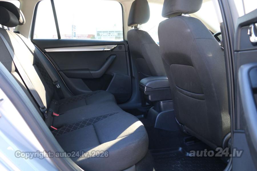 Pelēks Skoda Octavia 2017 Tartu, ar dzinēja tilpumu 1.00 L un nobraukumu 228 tūkst. km par 6700 €, foto 15 vietnē AUTOMOTO.COM.LV