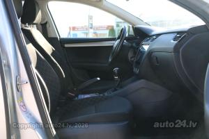 Pelēks Skoda Octavia 2017 Tartu, ar dzinēja tilpumu 1.00 L un nobraukumu 228 tūkst. km par 6700 €, foto 16 vietnē AUTOMOTO.COM.LV
