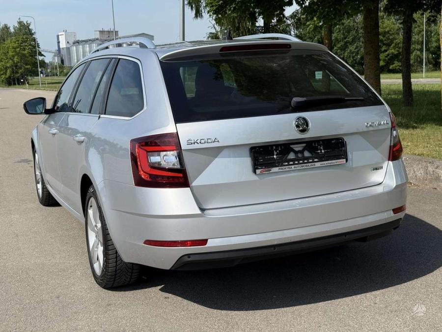 Pelēks Skoda Octavia 2017 Panevēža, ar dzinēja tilpumu 1.40 L un nobraukumu 322 tūkst. km par 5900 €, foto 17 vietnē AUTOMOTO.COM.LV