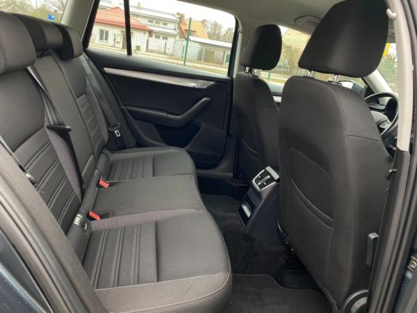 Grey Skoda Octavia 2017 in Riga, with an engine capacity of 1.60 L and mileage of 209 thousand km for 10950 €, photo 10 on AUTOMOTO.COM.LV