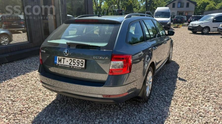 Pelēks Skoda Octavia 2017 Rīga, ar dzinēja tilpumu 1.60 L un nobraukumu 242 tūkst. km par 7350 €, foto 5 vietnē AUTOMOTO.COM.LV