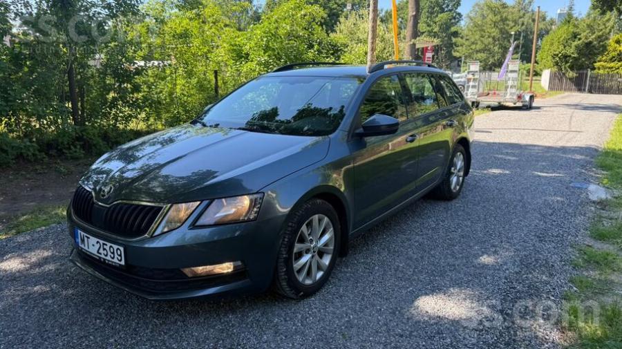 Pelēks Skoda Octavia 2017 Rīga, ar dzinēja tilpumu 1.60 L un nobraukumu 242 tūkst. km par 7350 €, foto 9 vietnē AUTOMOTO.COM.LV