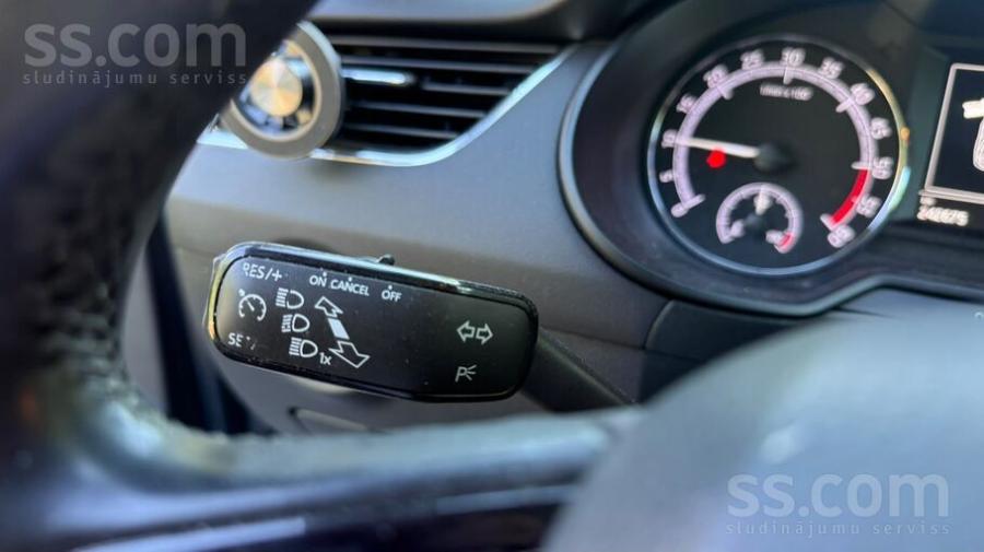 Pelēks Skoda Octavia 2017 Rīga, ar dzinēja tilpumu 1.60 L un nobraukumu 242 tūkst. km par 7350 €, foto 13 vietnē AUTOMOTO.COM.LV