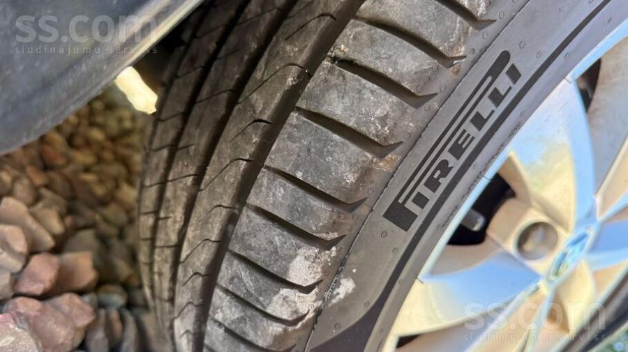 Pelēks Skoda Octavia 2017 Rīga, ar dzinēja tilpumu 1.60 L un nobraukumu 242 tūkst. km par 7350 €, foto 27 vietnē AUTOMOTO.COM.LV