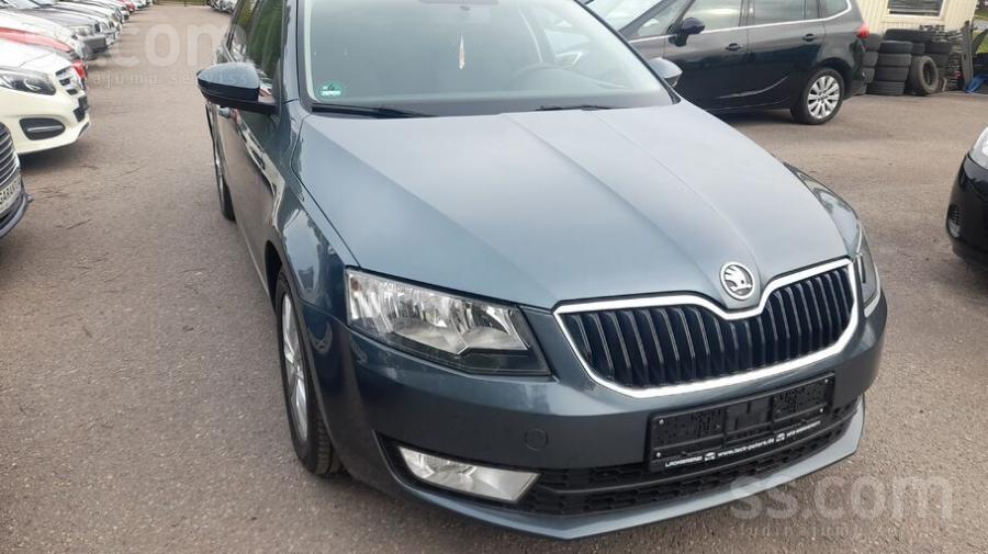 Grey Skoda Octavia 2017 in Riga, with an engine capacity of 1.60 L and mileage of 221 thousand km for 7550 €, photo 3 on AUTOMOTO.COM.LV
