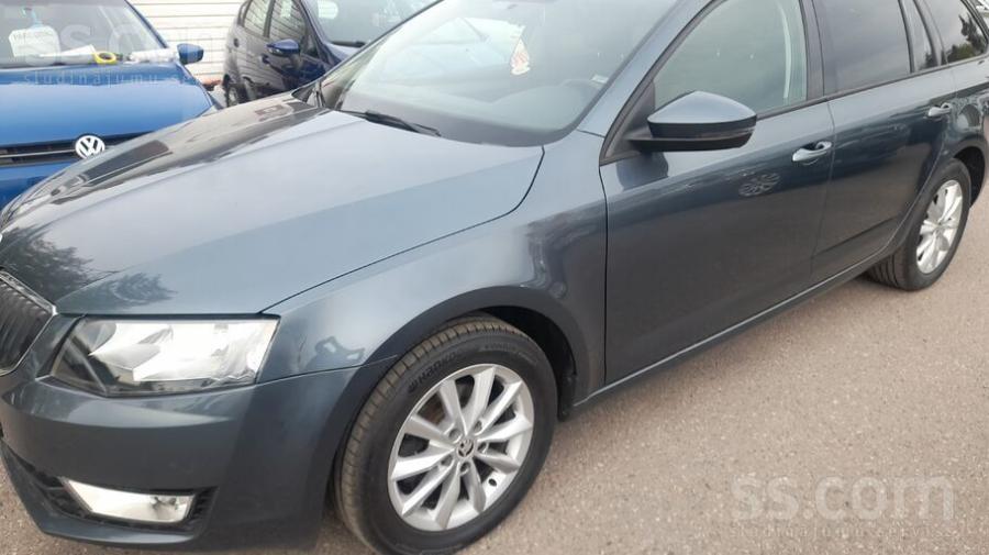 Grey Skoda Octavia 2017 in Riga, with an engine capacity of 1.60 L and mileage of 221 thousand km for 7550 €, photo 5 on AUTOMOTO.COM.LV