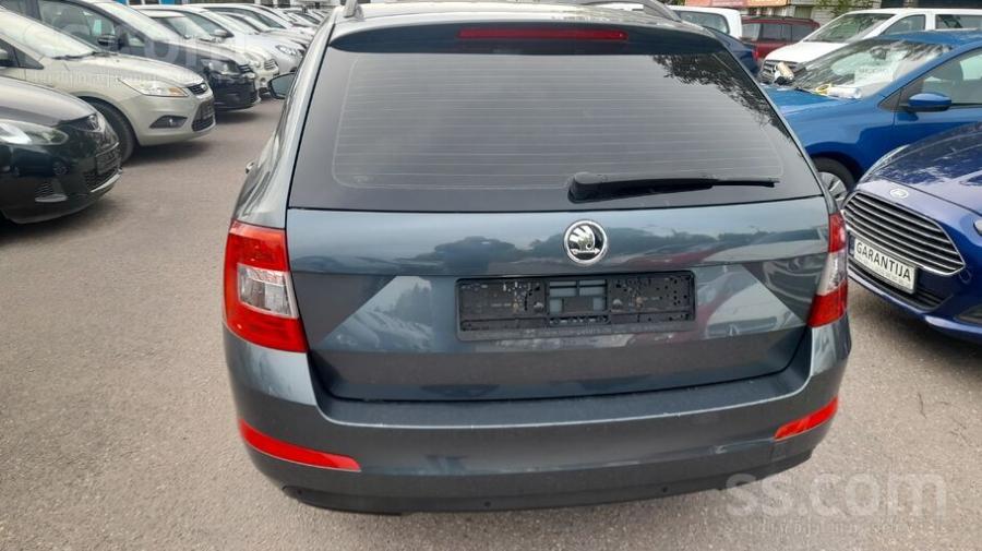 Grey Skoda Octavia 2017 in Riga, with an engine capacity of 1.60 L and mileage of 221 thousand km for 7550 €, photo 8 on AUTOMOTO.COM.LV