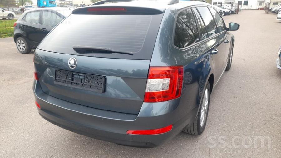 Grey Skoda Octavia 2017 in Riga, with an engine capacity of 1.60 L and mileage of 221 thousand km for 7550 €, photo 9 on AUTOMOTO.COM.LV