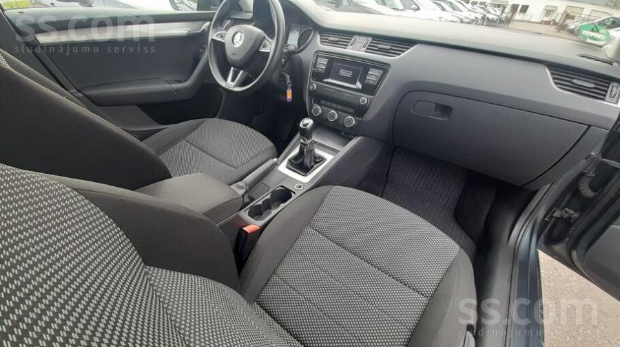 Grey Skoda Octavia 2017 in Riga, with an engine capacity of 1.60 L and mileage of 221 thousand km for 7550 €, photo 27 on AUTOMOTO.COM.LV