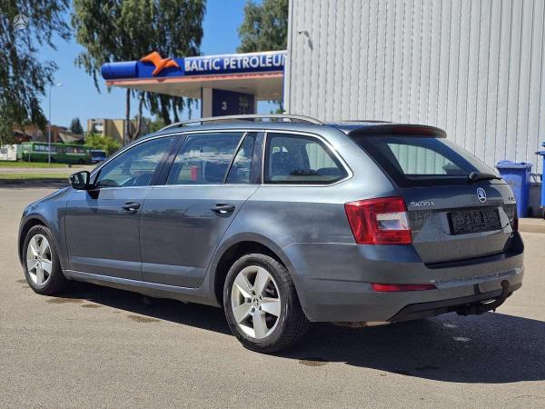 Grey Skoda Octavia 2017 in Rokiskis, with an engine capacity of 1.60 L and mileage of 230 thousand km for 4550 €, photo 5 on AUTOMOTO.COM.LV