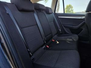Pelēks Skoda Octavia 2017 Rokiškis, ar dzinēja tilpumu 1.60 L un nobraukumu 230 tūkst. km par 4550 €, foto 17 vietnē AUTOMOTO.COM.LV